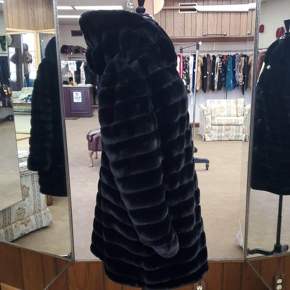 Nikki Jones | Jackets & Coats | Reversible Animal Print Faux Sheared ...